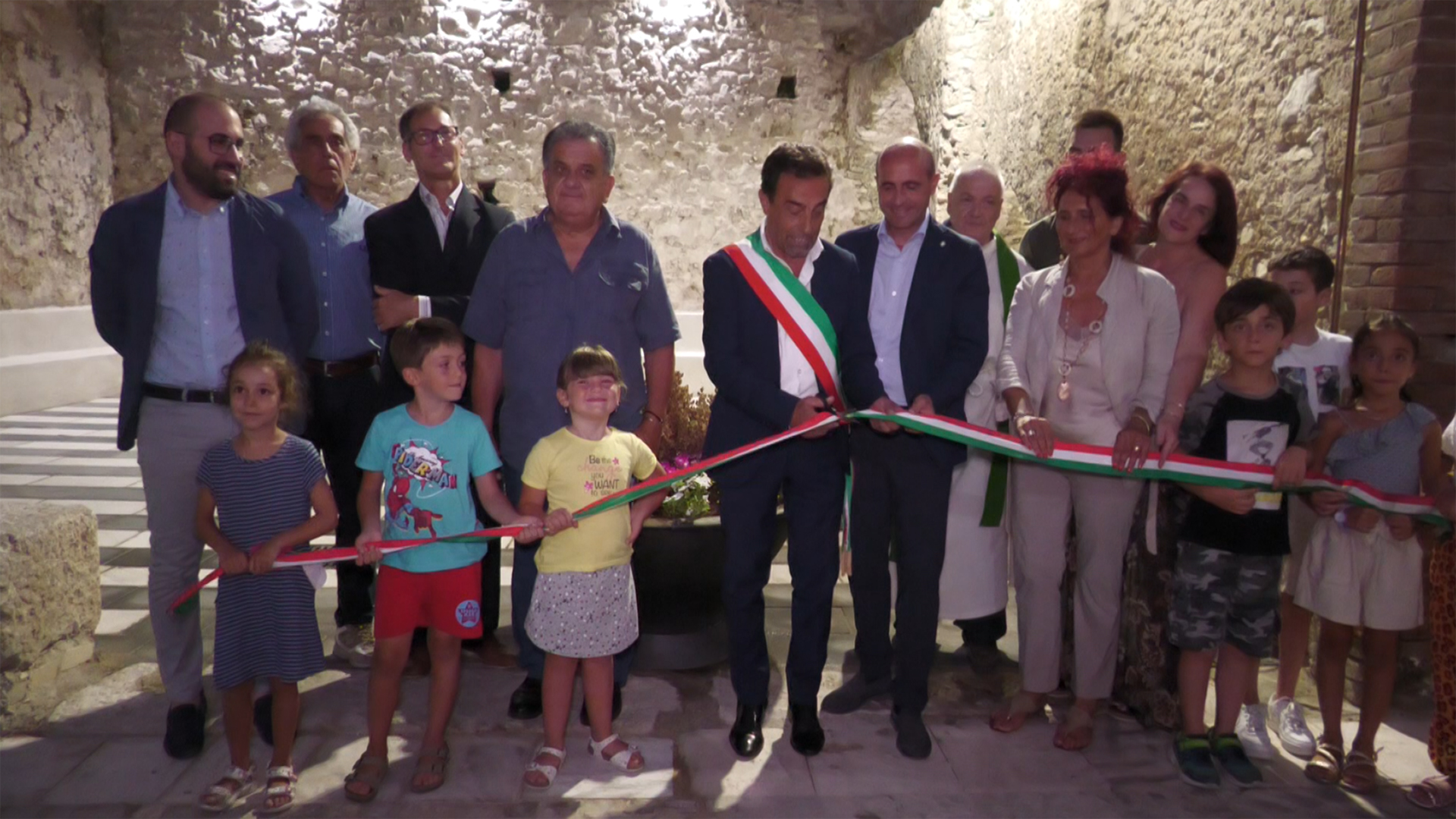 Giungano, riqualificazione urbana: inaugurata nuova piazzetta adiacente ...