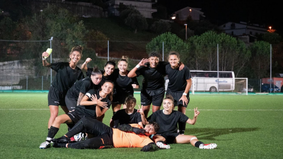 Calcio femminile, continua marcia vincente delle Dolphins Agropoli ...